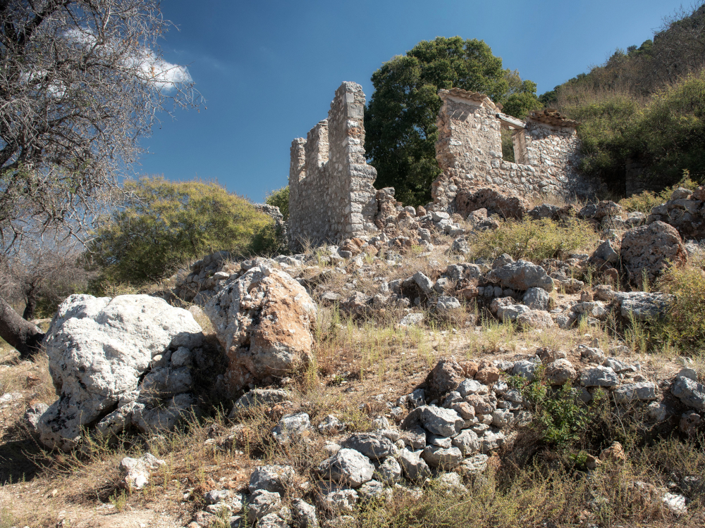 The Ghost Towns of Greece: Plagia – T A B U L A R A S A photography